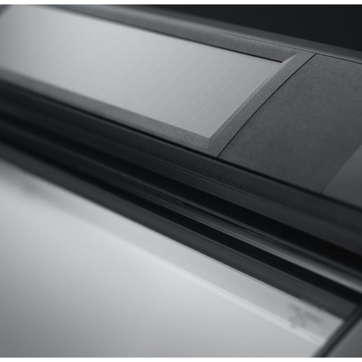 VELUX GGU MK08 006830 Triple glazed White PU INTEGRA® SOLAR Window