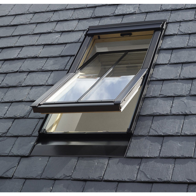 VELUX GGL CK06 SD5N1 Pine Conservation Window