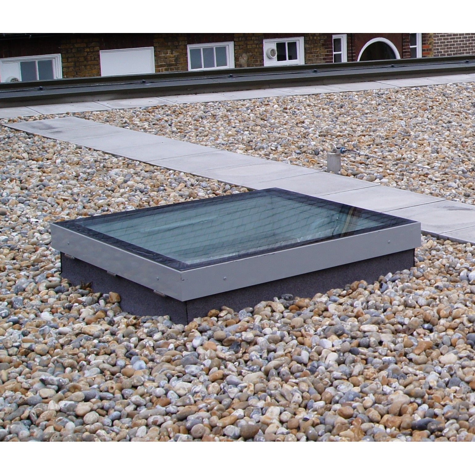 Whitesales Em-Glaze Flat Glass Rooflight with Electrically Opening PVC ...