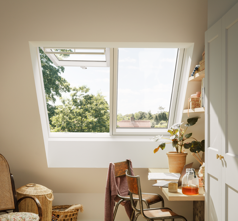 VELUX GPLS FMK06 2066 2-in-1 Triple Glazed Top-Hung Window (139 x 118c ...