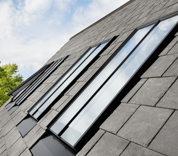 VELUX GCL CC04 2501H Heritage Conservation Roof Window (55 x 98 cm)