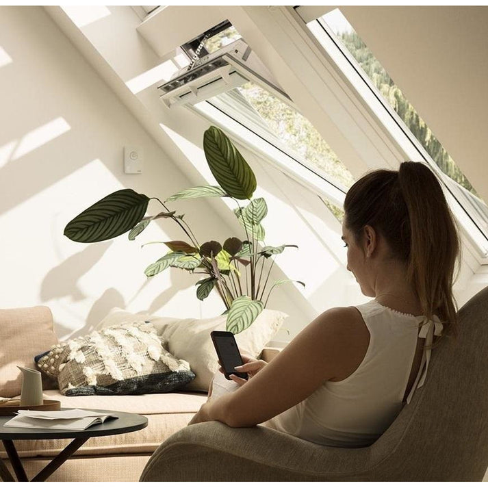 VELUX GGU MK04 006821U Triple Glazed White PU INTEGRA® Electric Window