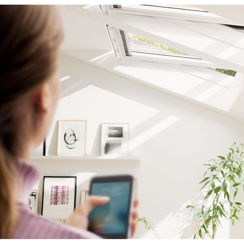 VELUX GGU CK04 007021U White INTEGRA® Electric Window | Roofing Outlet